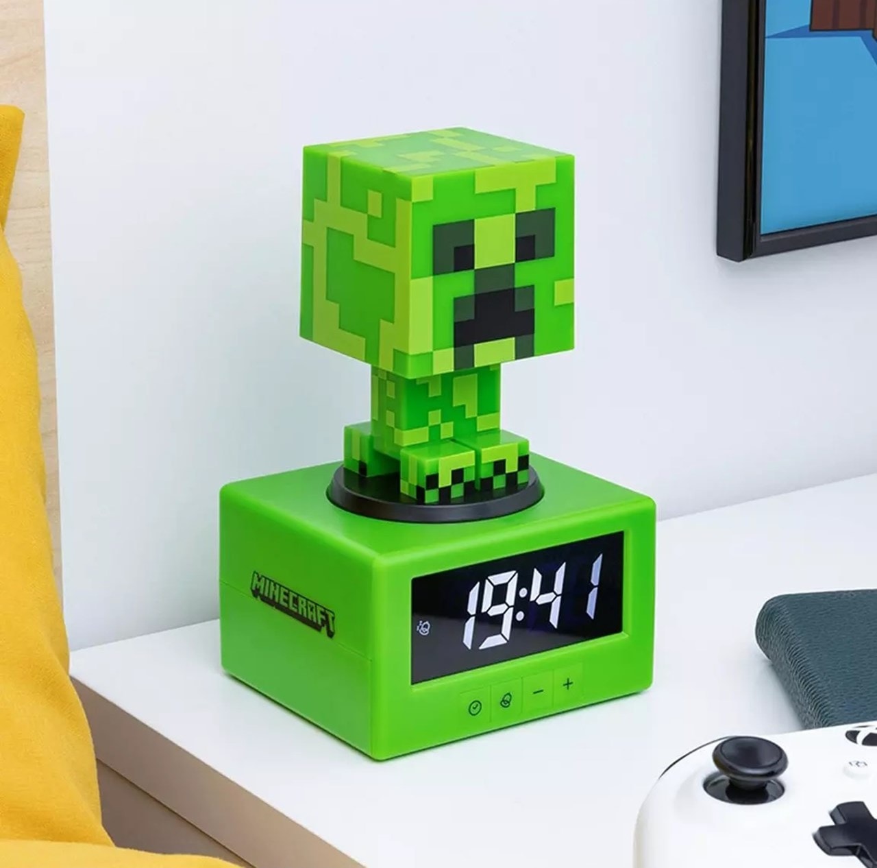 Creeper Minecraft Alarm Clock | Alarm Clock | Free shipping over £20 ...