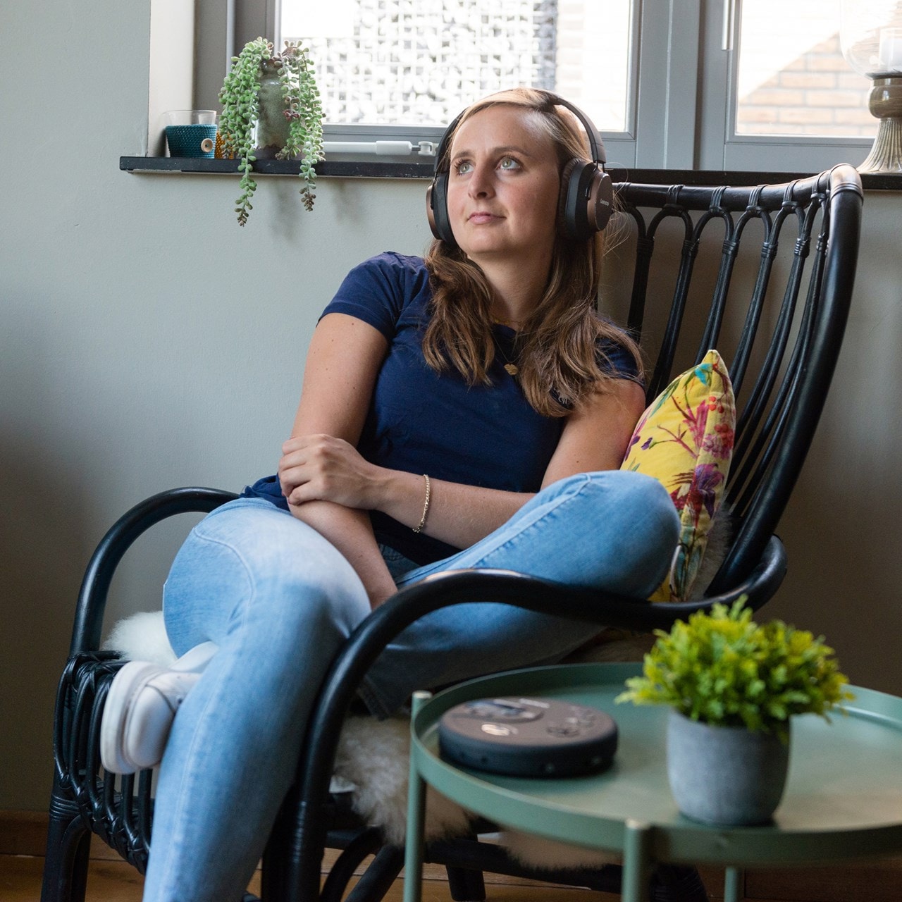 Lenco CD-300BK Black Bluetooth Portable CD Player | CD players | Free ...