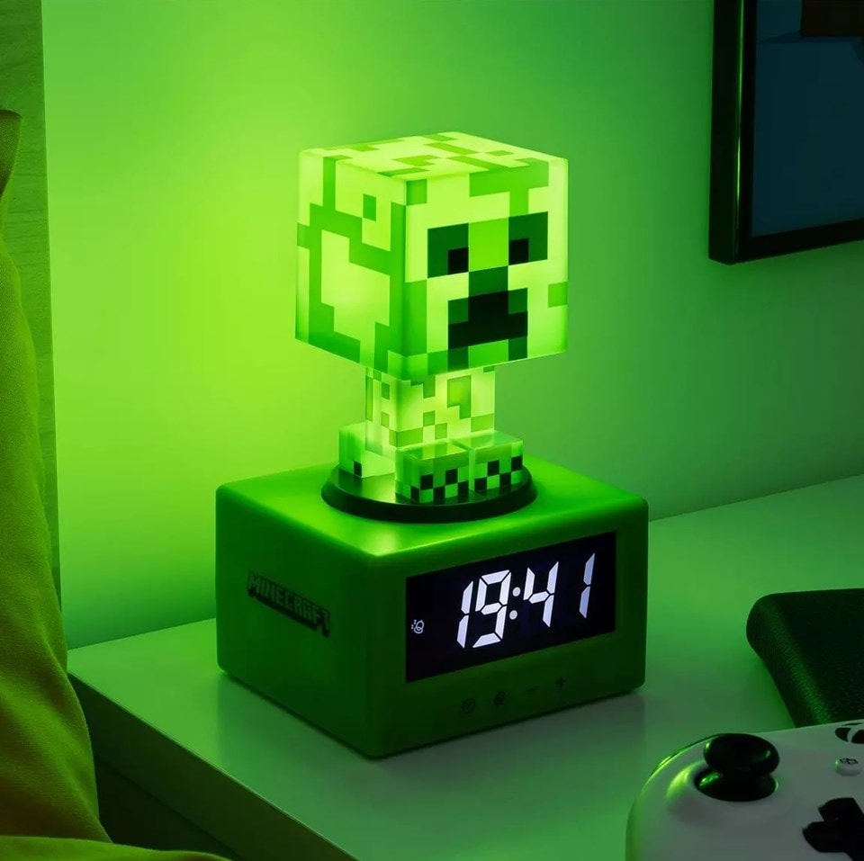 Creeper Minecraft Alarm Clock | Alarm Clock | Free shipping over £20 ...
