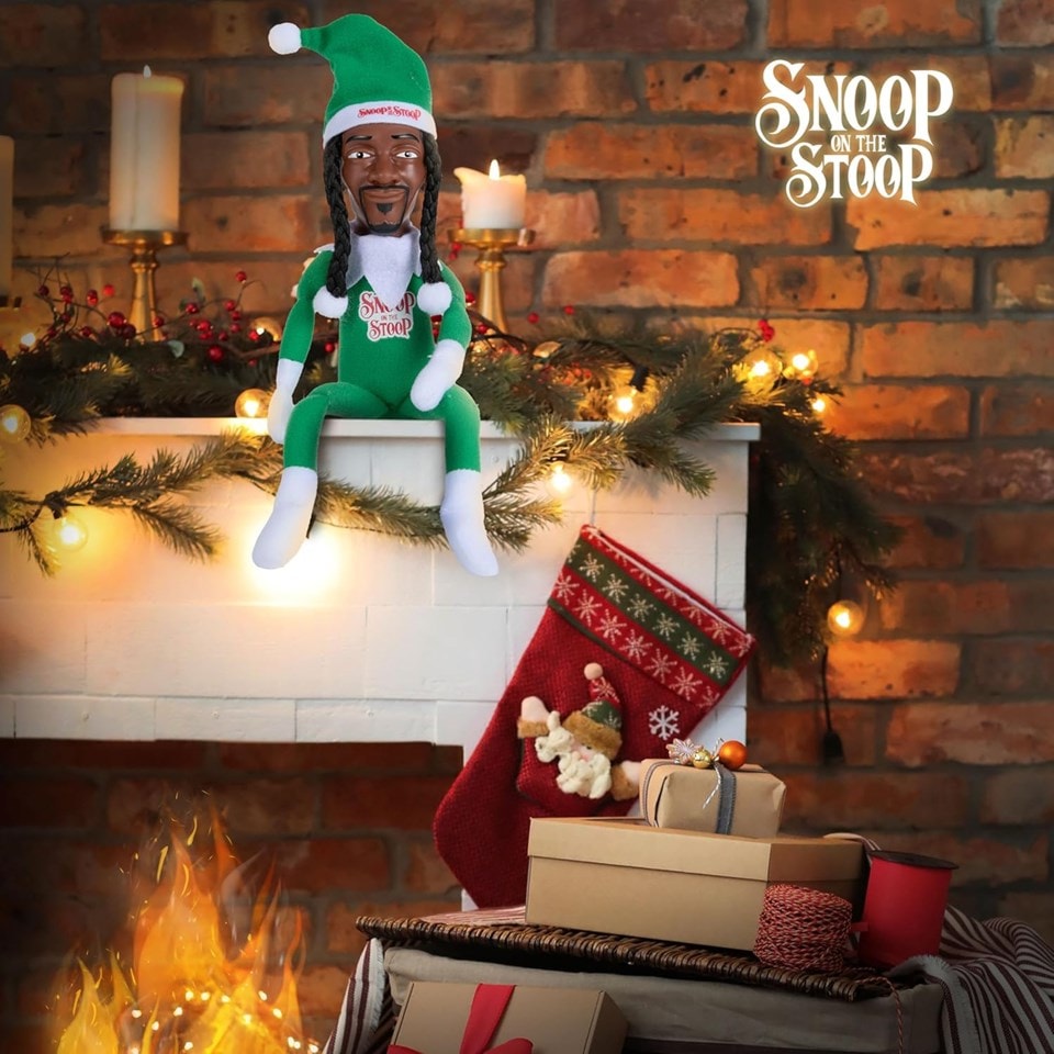 Snoop on the Stoop 2025 Figurine | HMV Store